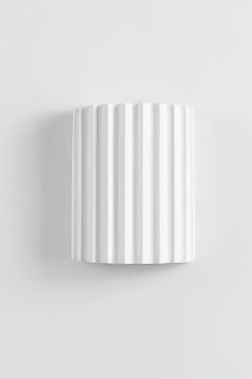 Modern Ribbed Resin Fluted Wall Lamp | Monulo
