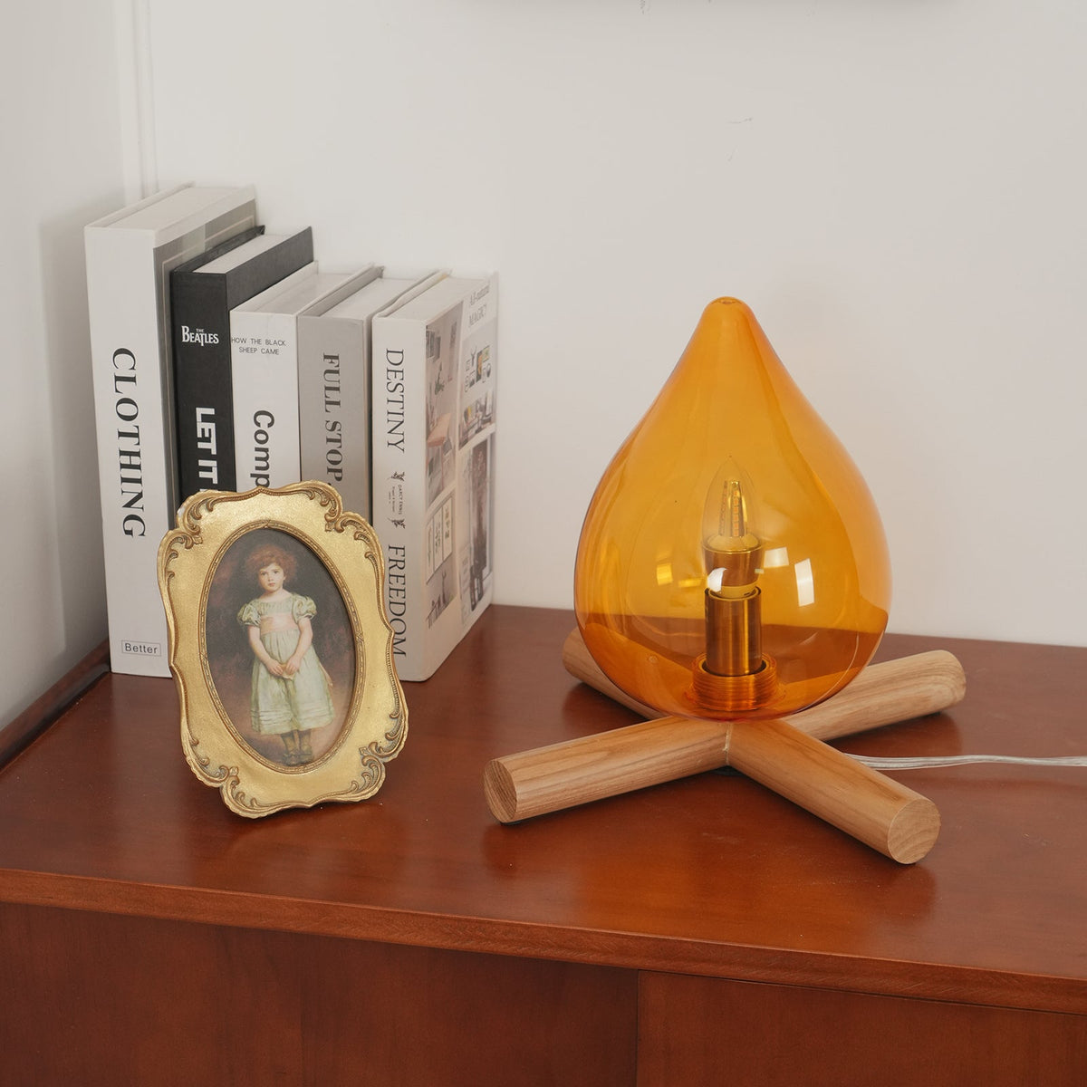 Firebeam Table Lamp – Monulo